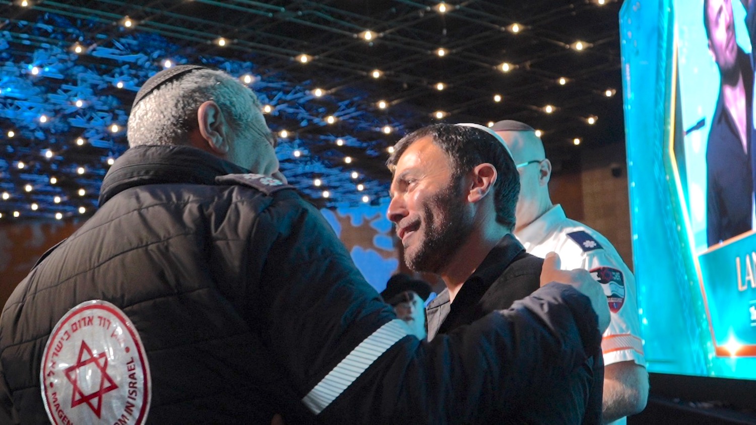 Former IDF pilot meets paramedic who saved his life during 2006 war ...